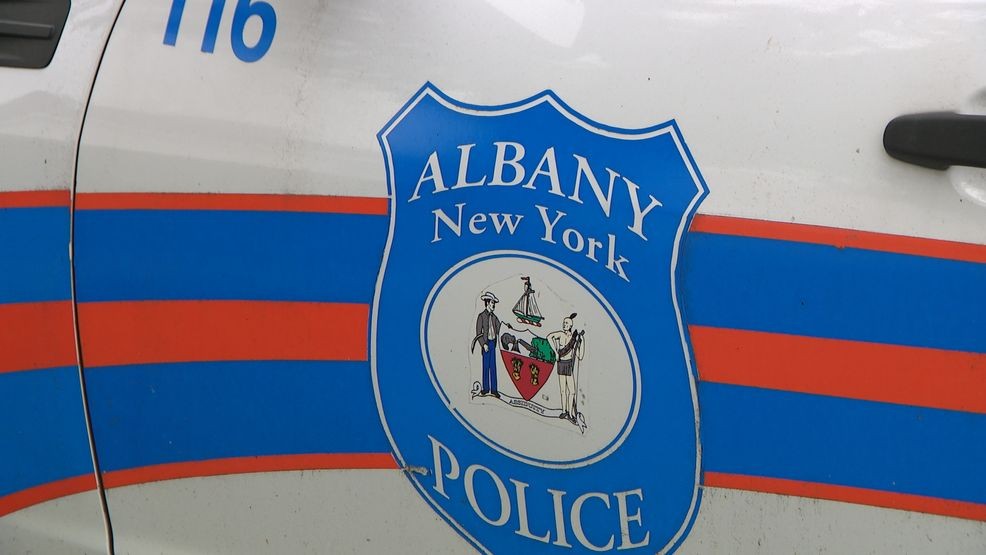 Albany man accused of assaulting police detectives during arrest