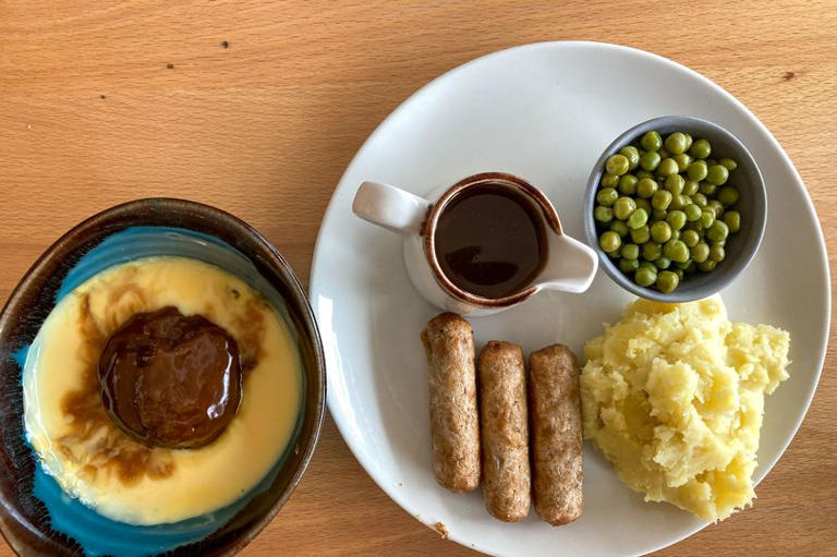 Morrisons to shut 52 cafés and 17 stores in UK - full list of 14 ...