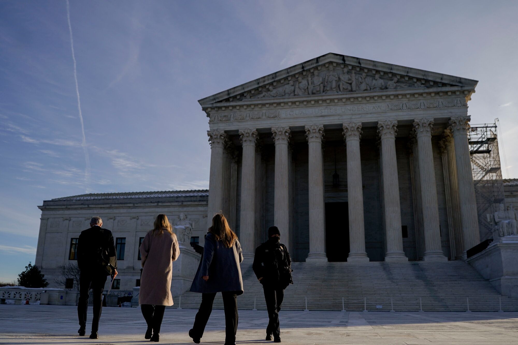 DOJ Asks US Supreme Court to Allow Federal Worker Firings