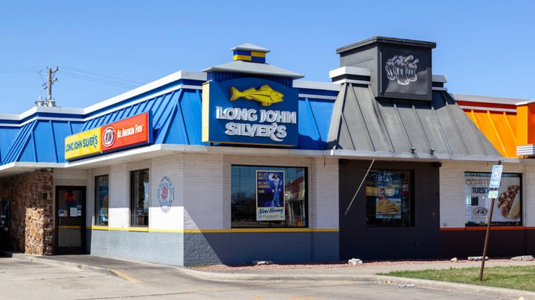 11 Long John Silver's Ordering Hacks You'll Wish You Knew Sooner