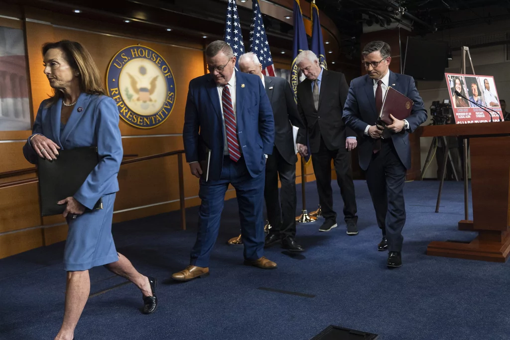 House GOP challenges Senate to bend on Trump budget resolution