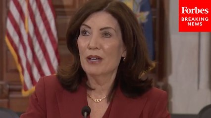 'Do I Intend To Harass You?': Reporter Wearing Mask Presses Gov. Kathy ...