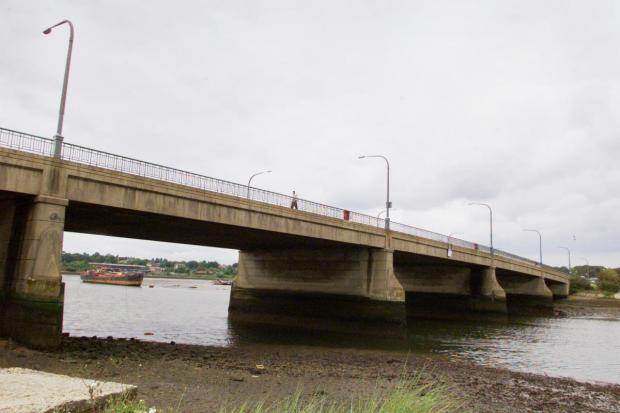 Northam Bridge roadworks to last three more days as leak repair continues