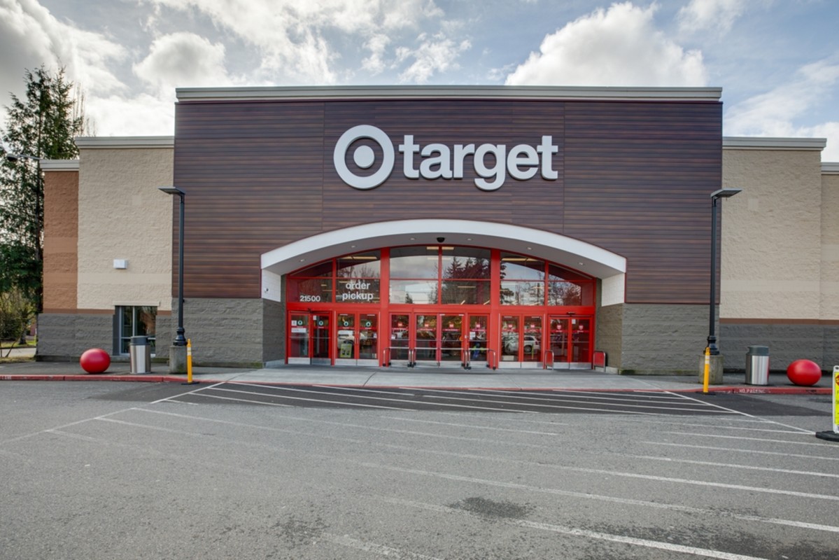 Target Is Selling a $626 16-pc Knife Set for $139 and We Still Can't ...