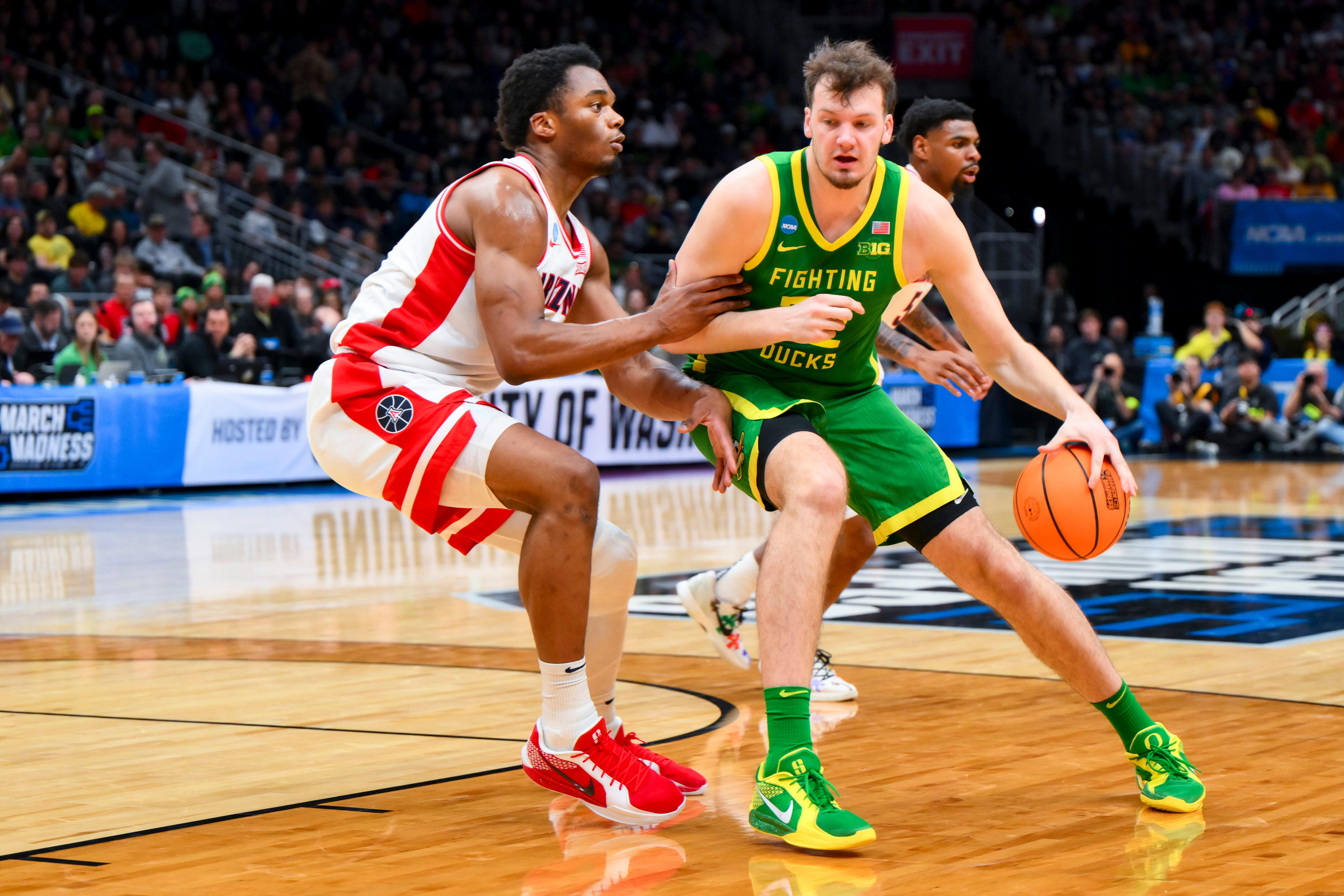 Oregon C Nate Bittle declares for 2025 NBA Draft