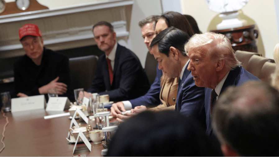 Trump says he knows nothing of Atlantic journalist swept up in war plan ...