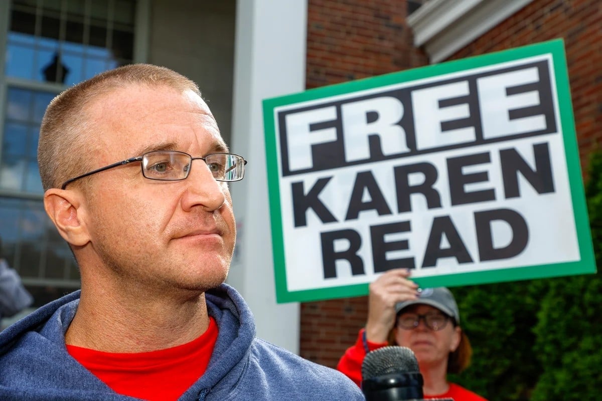 This blogger suspects a cover-up in a high-profile murder trial. He'll ...