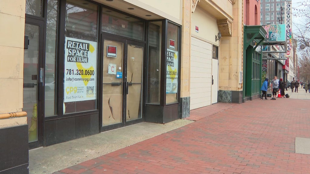Cambridge trying to tackle growing number of vacant storefronts