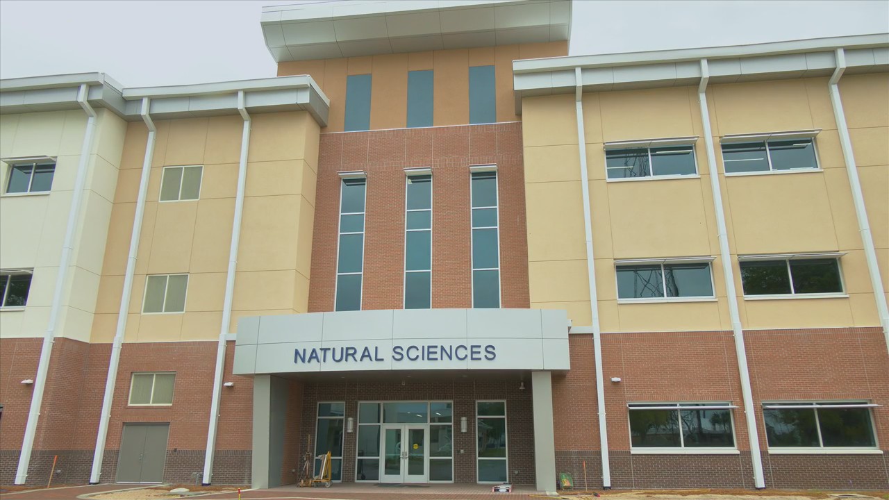Gulf Coast State College replaces 68 year old natural science building