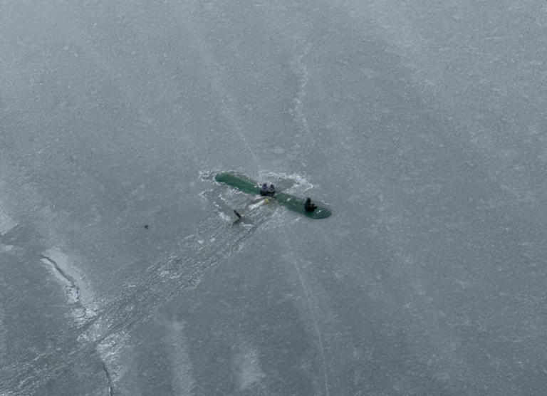 Pilot, 2 children aboard missing plane found alive after hours on wreckage