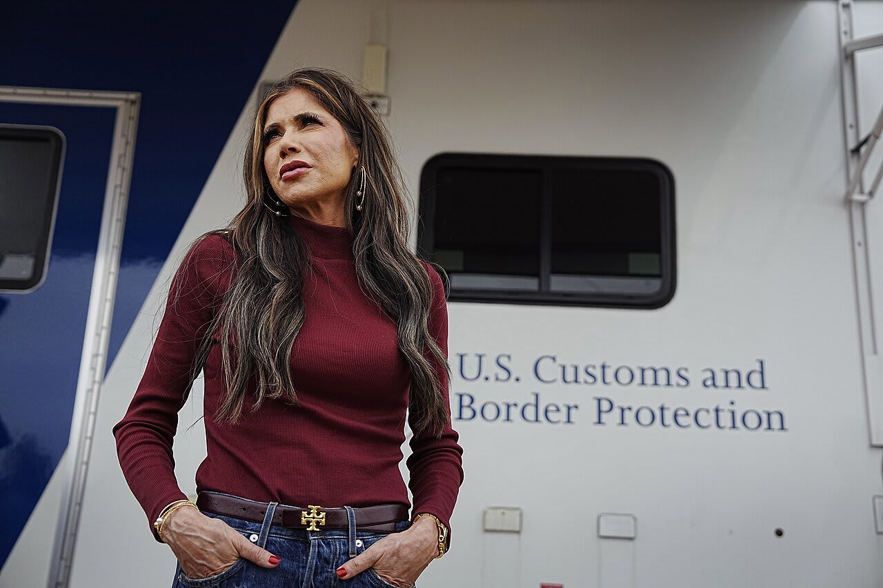 'At war with reality': How 'Mar-a-Lago face' and MAGA aesthetics show ...