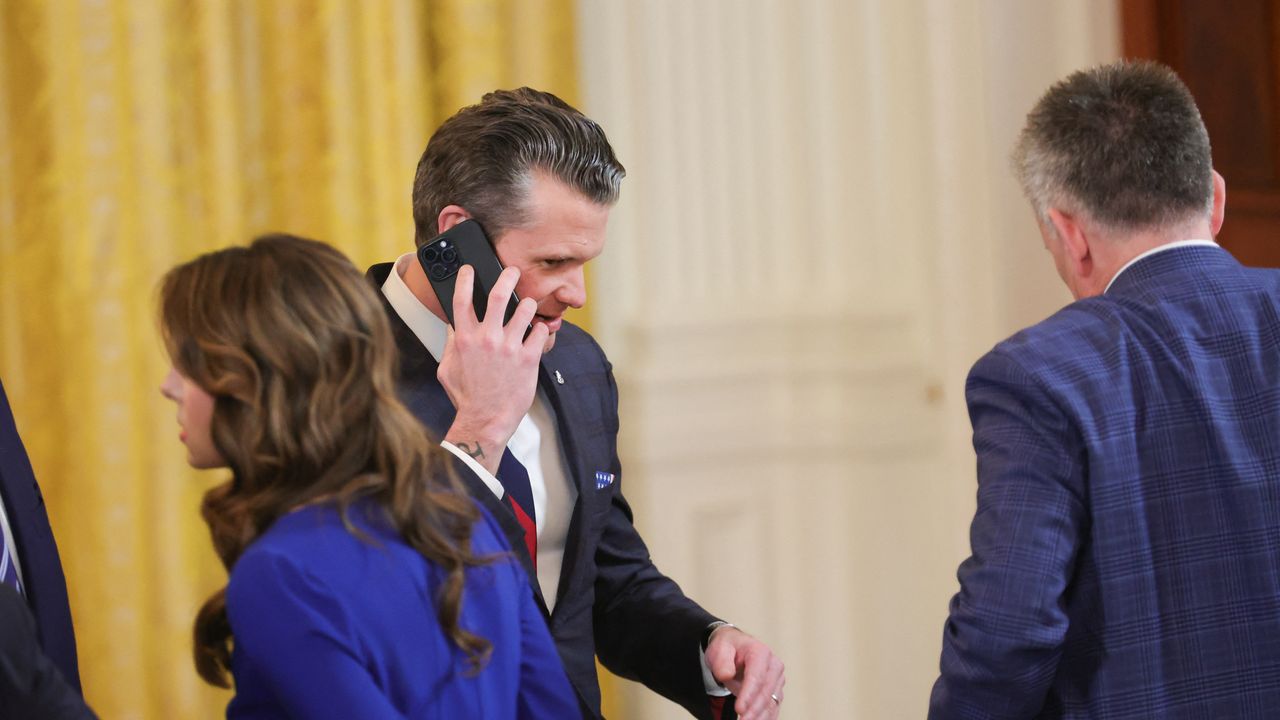 Congress lines up to grill Trump officials on secret Signal chat