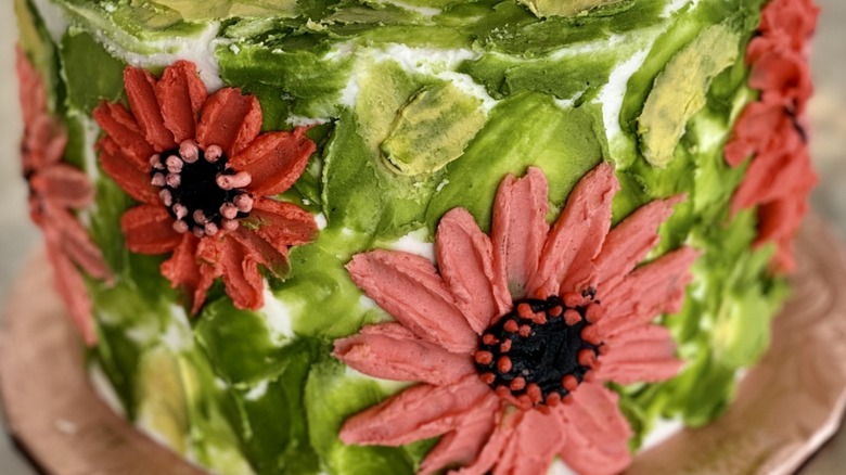 How To Create Beautiful Icing Petals Without Any Special Tools