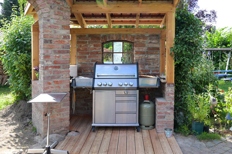Grillunterstand selber bauen: Idee und Anleitung