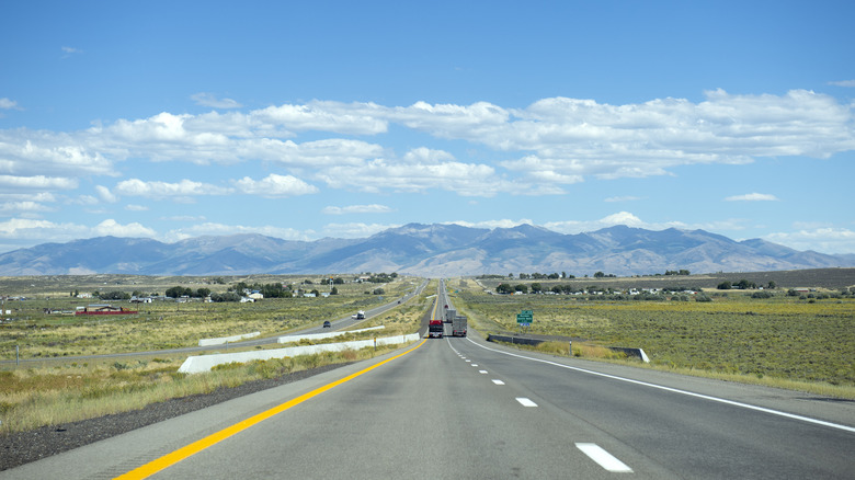 This Nevada Road Trip Route Is A Vibrant Wild West Adventure Through ...