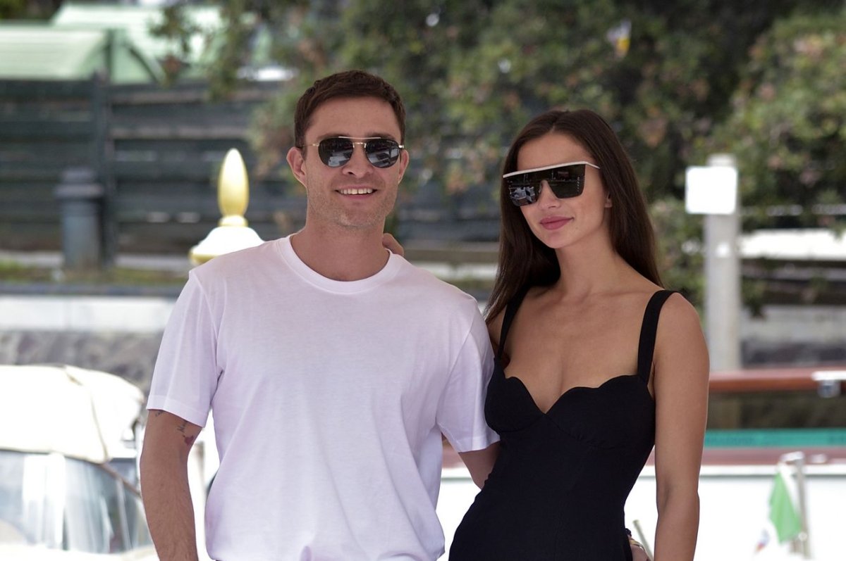 Look: Ed Westwick, wife Amy Jackson celebrate birth of first child