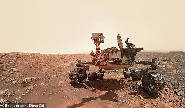 Life on Mars? Scientists find long organic molecules on the Red Planet