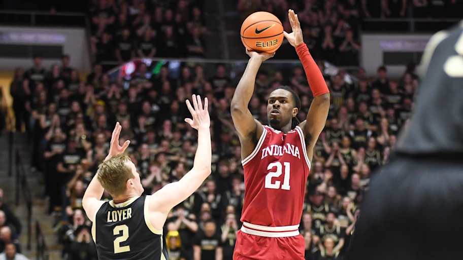 Report: Mackenzie Mgbako Is Third Indiana Player To Enter Transfer Portal