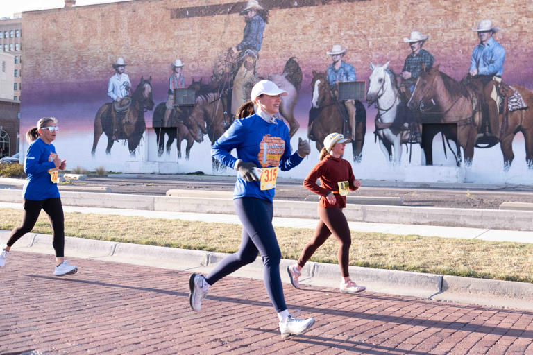 Mural Run takes people through downtown Amarillo's public art scene