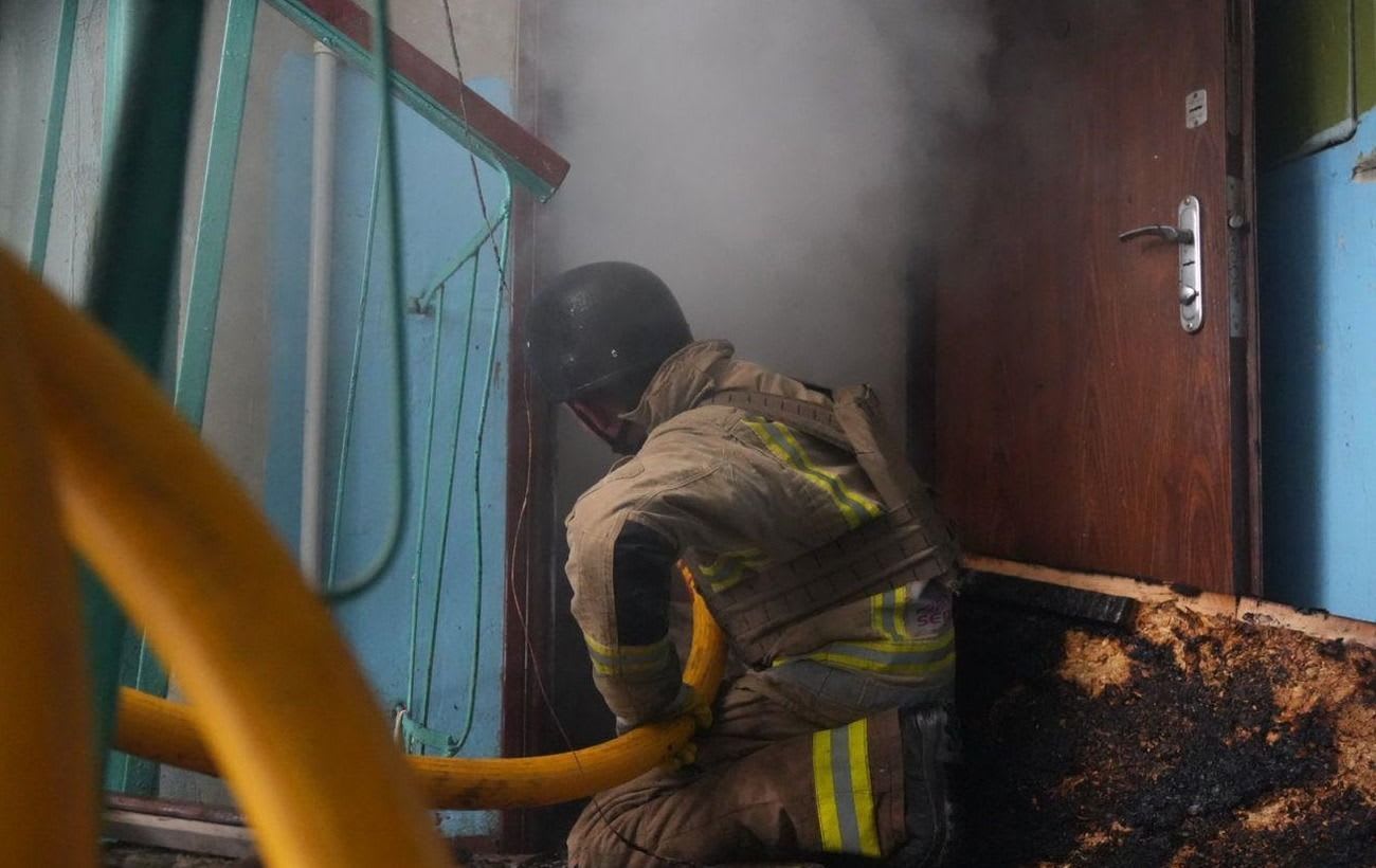 High-rise buildings in thick smoke: Video of aftermath of strike on ...