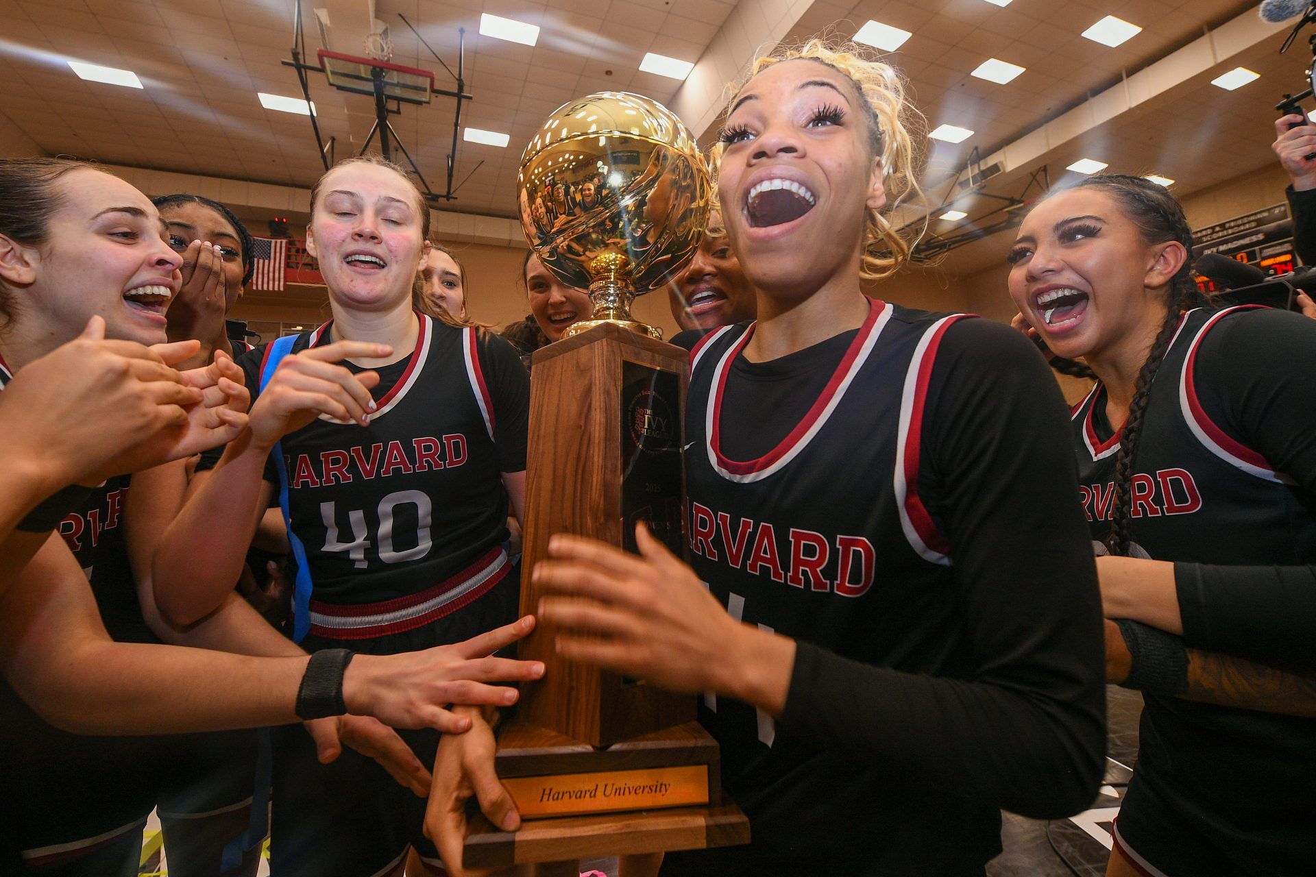 Harvard raises free tuition threshold to $200,000 to counter assault on ...