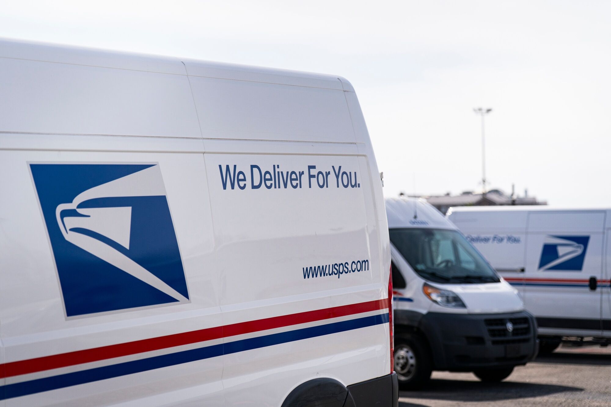 US Postmaster General DeJoy Steps Down as Deputy Takes Reins