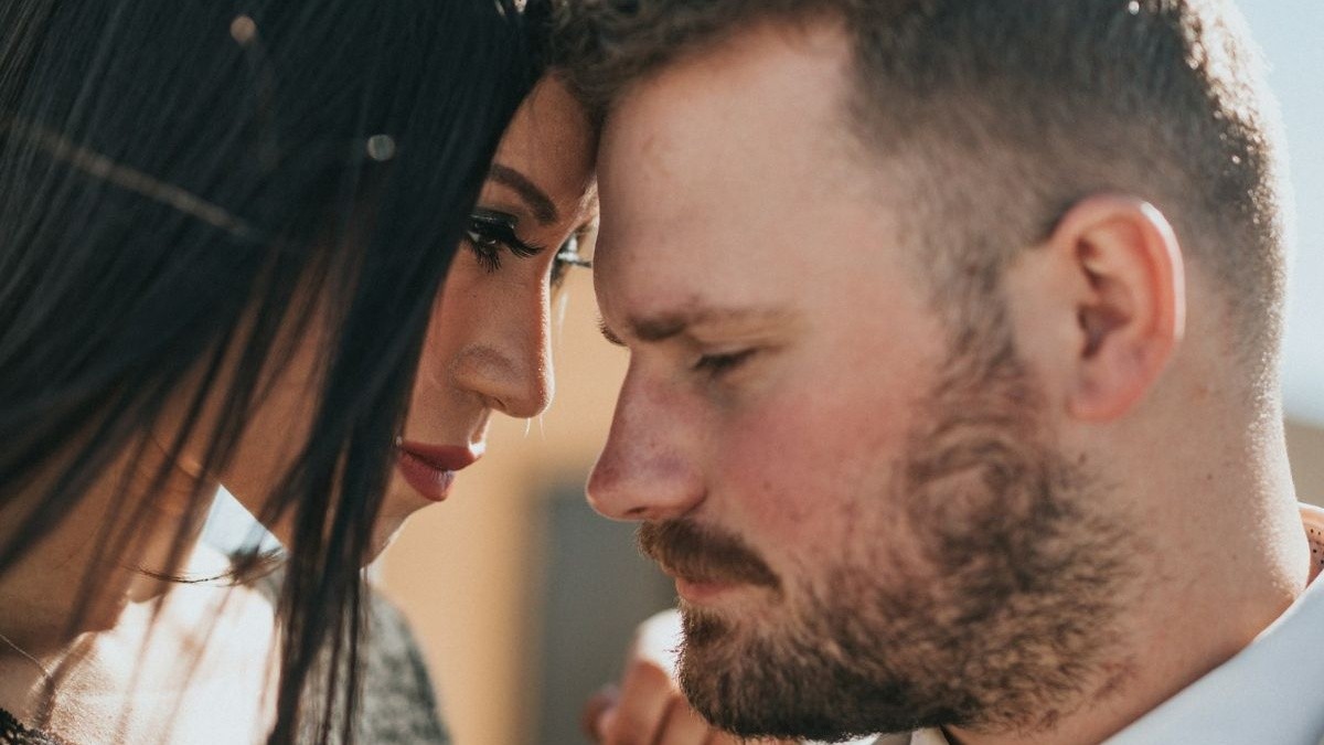 Cómo es un hombre Alfa en el amor y como pareja según la psicología