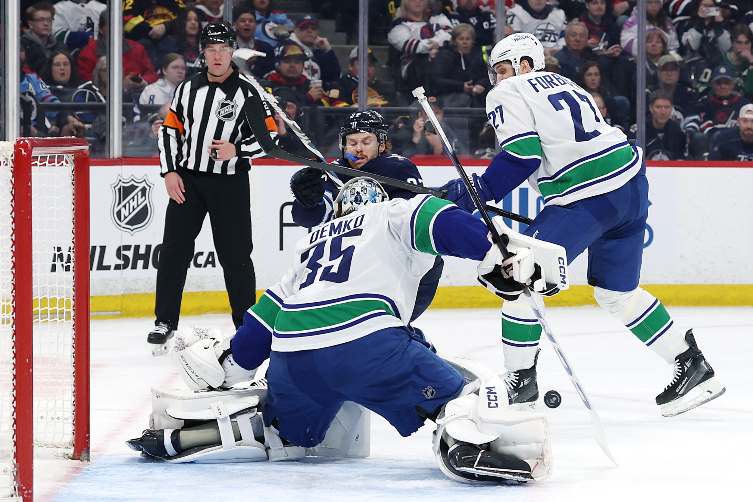 The Statsies: Linus Karlsson leads Canucks in xGF% in loss vs Jets