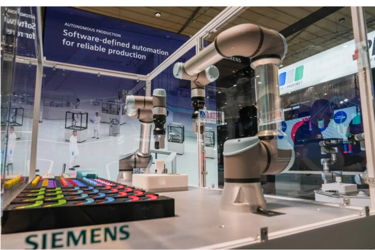 Siemens Showcases AI-Driven Industrial Innovation