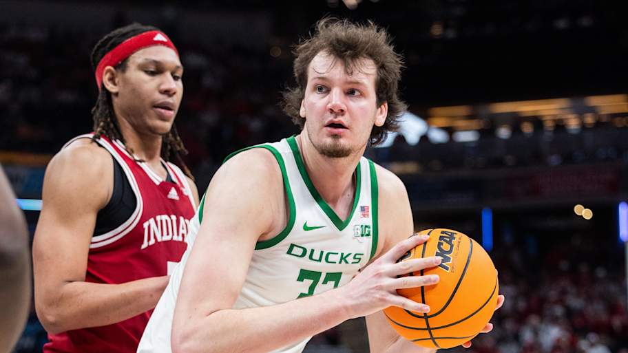 Oregon Ducks' Nate Bittle Declares For NBA Draft, Maintains NCAA ...