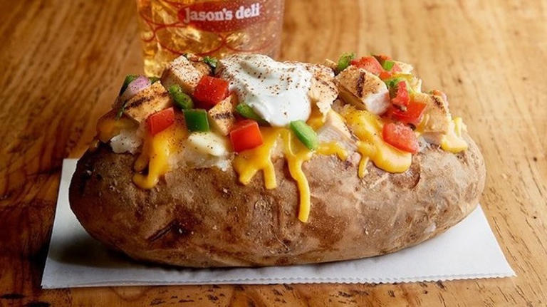 13 Chain Restaurants With The Best Loaded Baked Potatoes