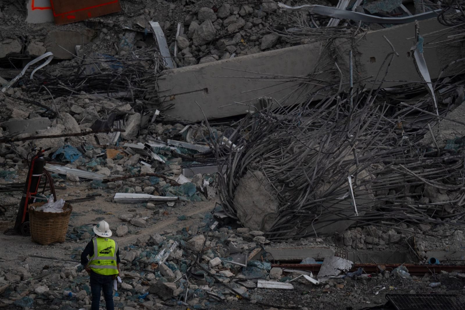 Myanmar quake death toll surpasses 2,000 as rescue efforts continue