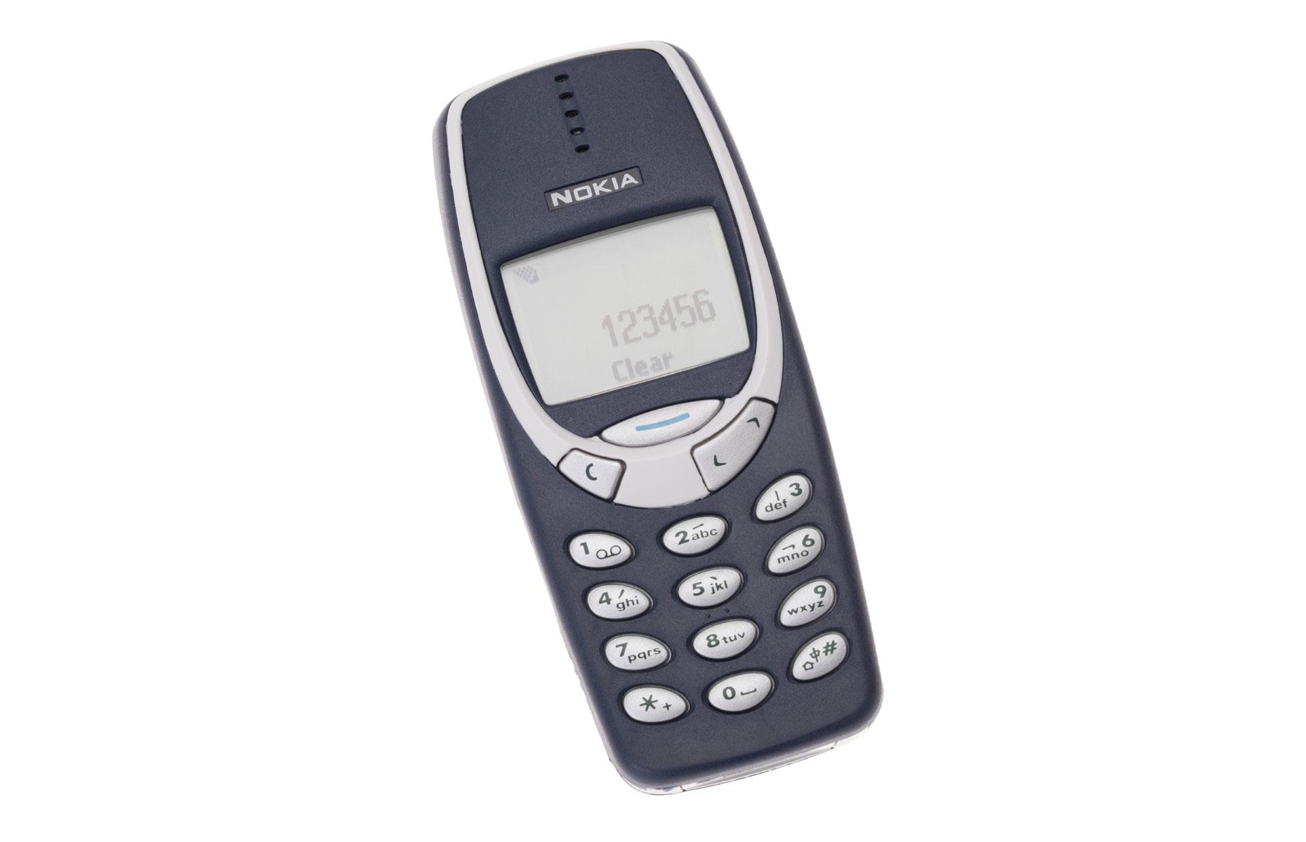 25 retro mobile phones that are surprisingly valuable today