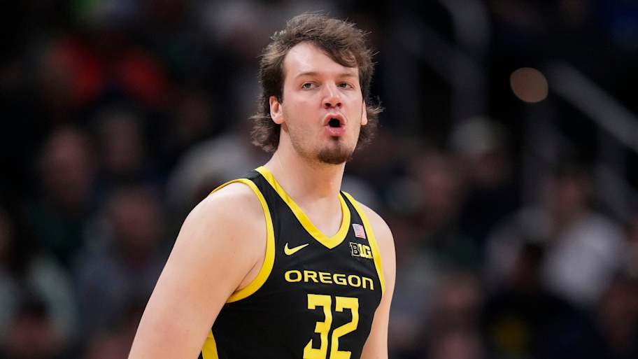 Oregon Ducks' Nate Bittle Declares For NBA Draft, Maintains NCAA ...