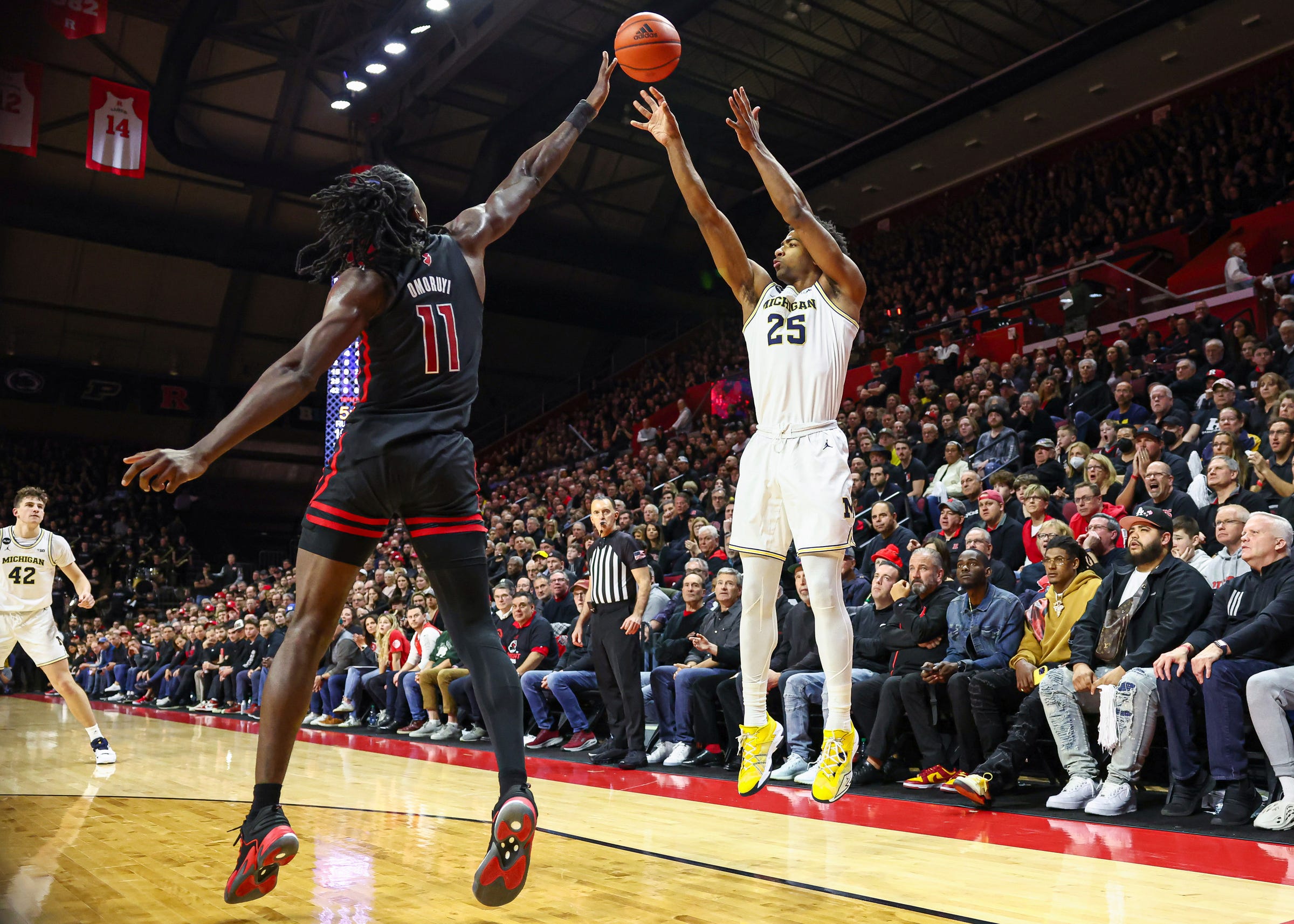 Jace Howard, son of Juwan Howard, to leave Michigan basketball, enters ...