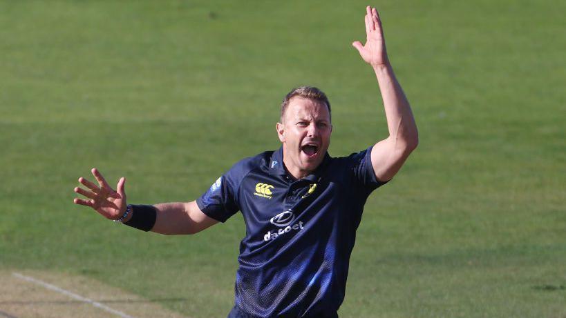 Durham sign NZ pace bowler Wagner