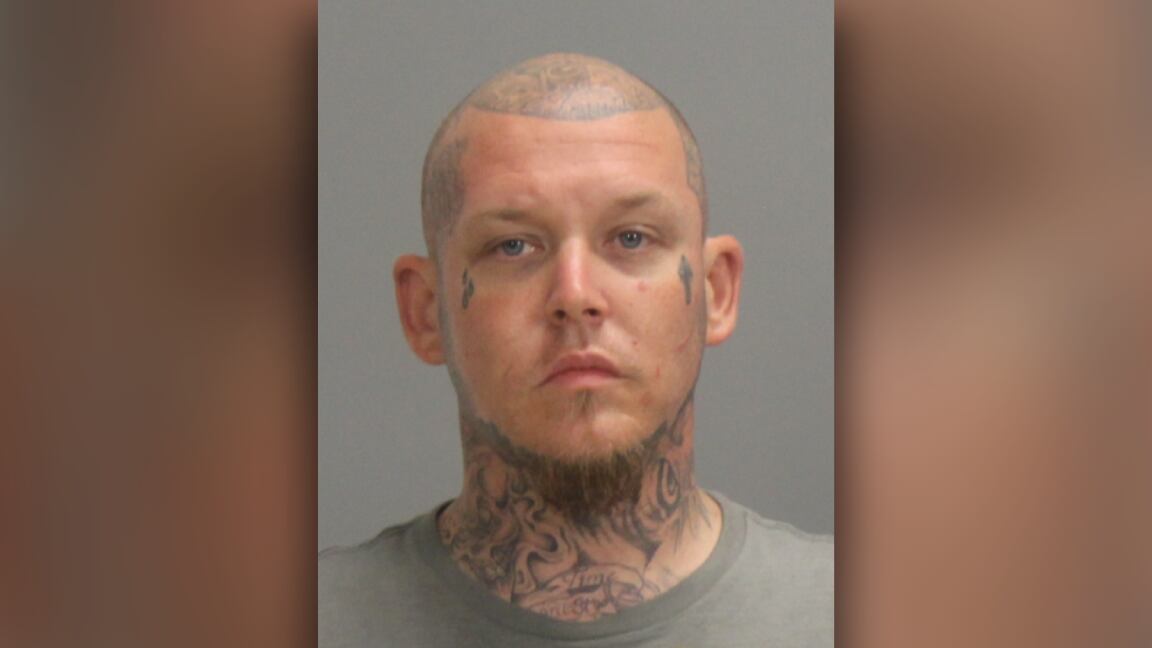 ‘Violent’ Texas inmate who escaped from Houston behavioral hospital ...