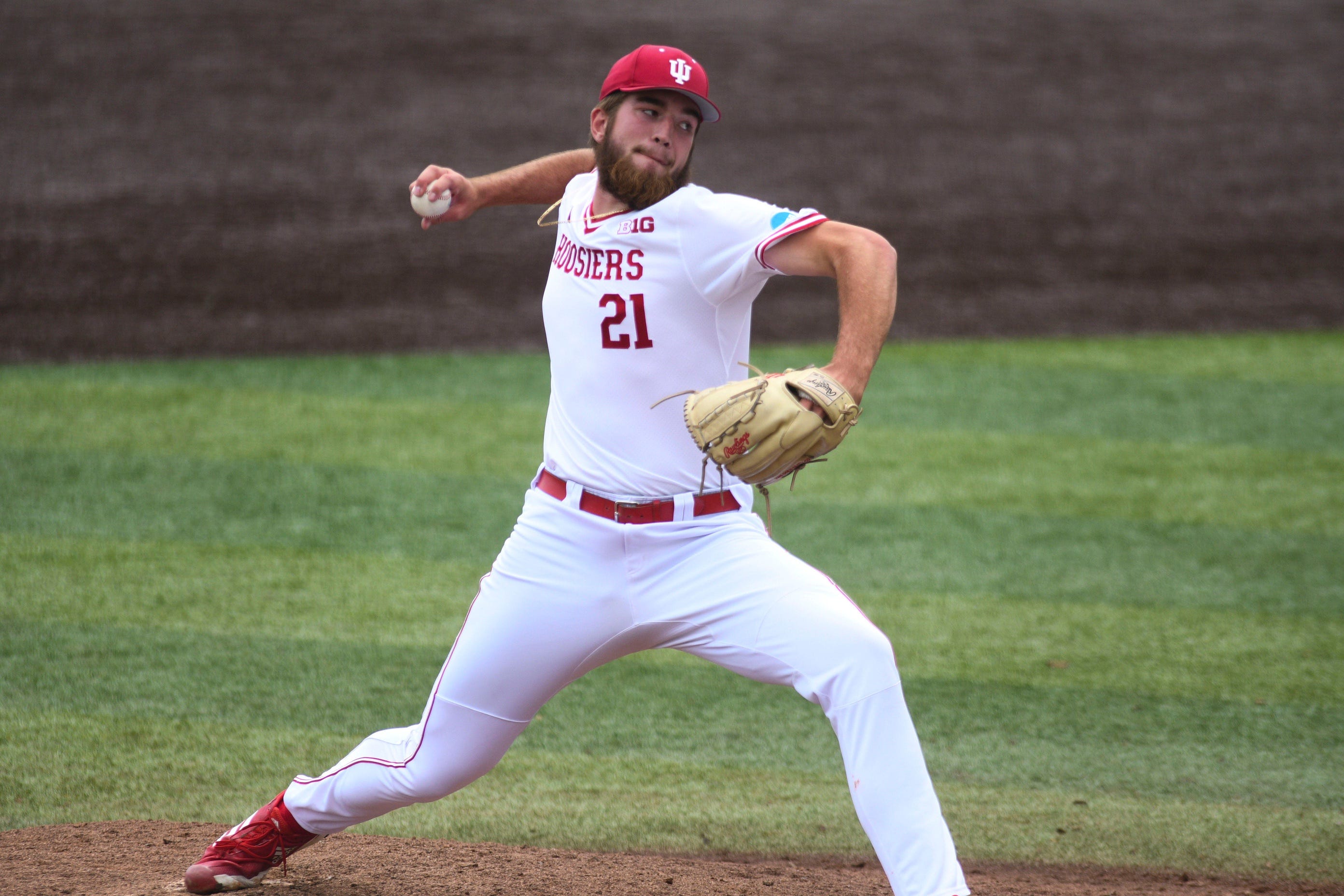 USC baseball takes series from Indiana behind historic comeback