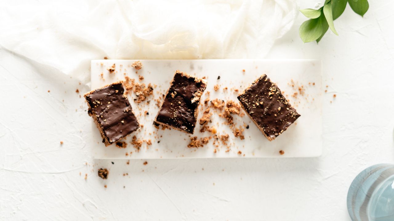 Craving Sweets at Night? Try These 9 Blood Sugar-Friendly Treats