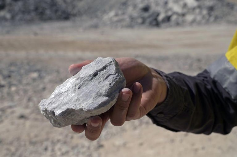 US sets sights on extraordinary $1.5 trillion lithium find in two states