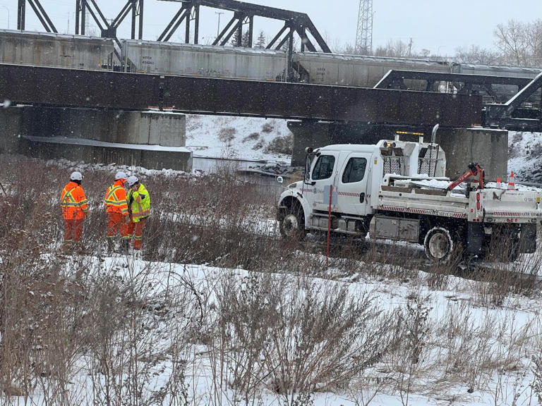 City of Calgary confirms ‘unintentional’ wastewater leak into Bow River