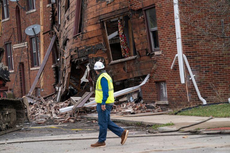 Detroit explosion: Children among 12 rescued, hospitalized after ...