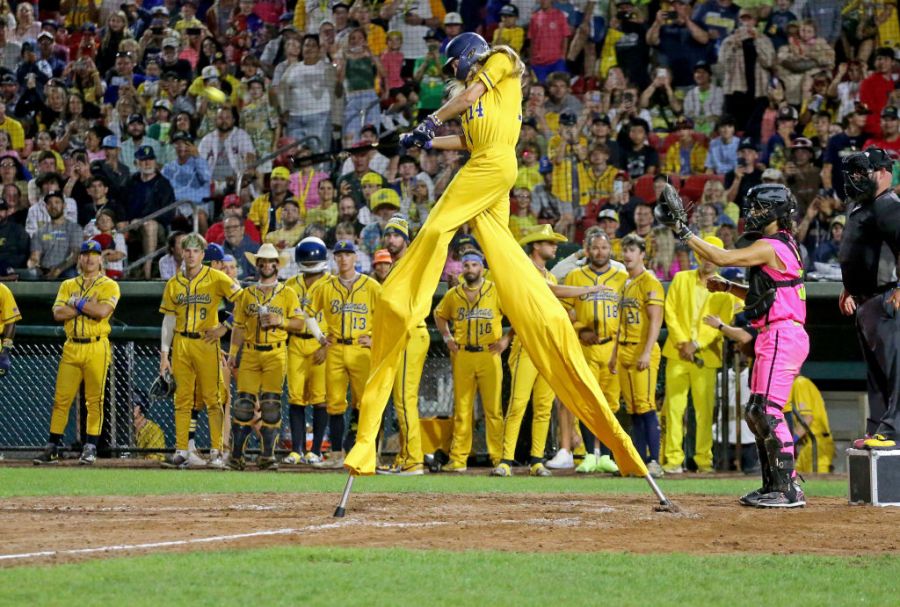TKO: Savannah Bananas in St. Louis, hopefully their fans inspire ...