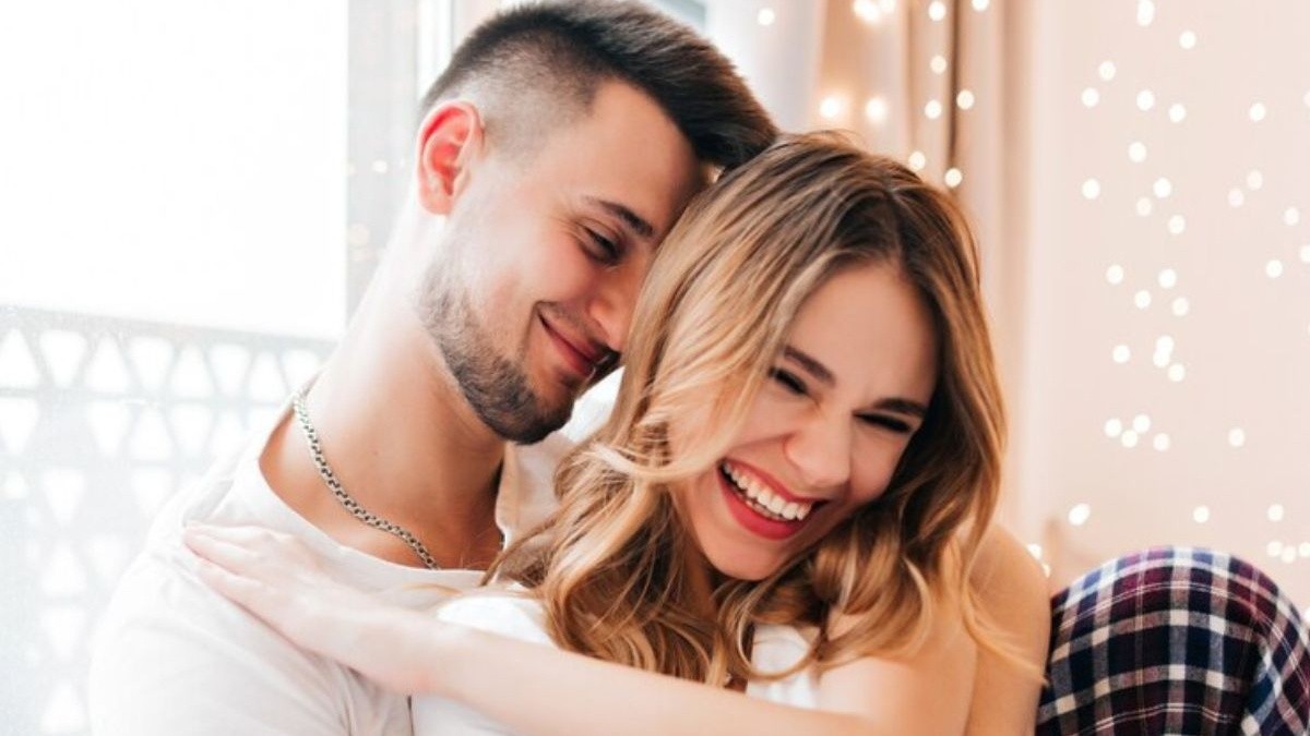 The Most Effective Flirting Techniques According to Psychology