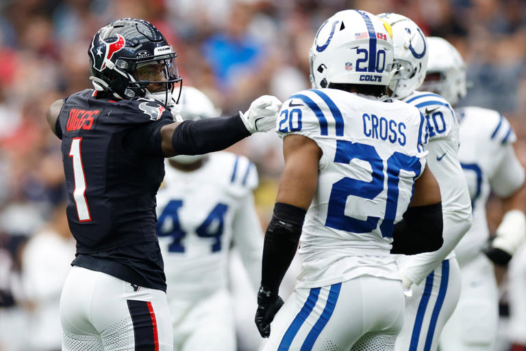 Stefon Diggs reveals if he plans on taking teammate's jersey number