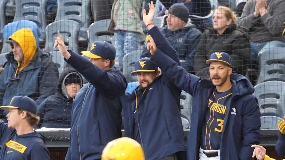 West Virginia Returns to the USA TODAY Sports Coaches Poll