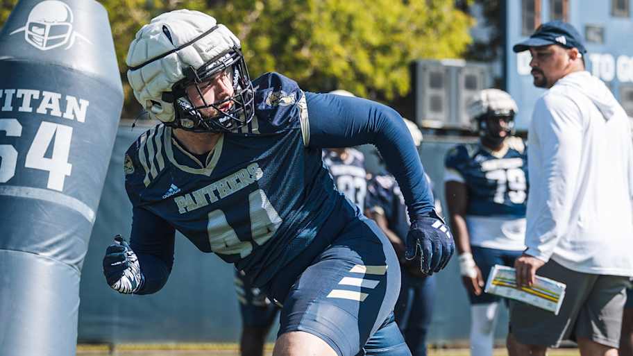 FIU Football: DL Keegan Davis Looks To Lead Panthers Defense In 2025