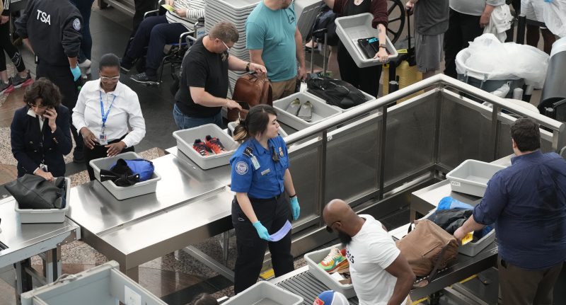 Why are Republicans trying to abolish TSA?