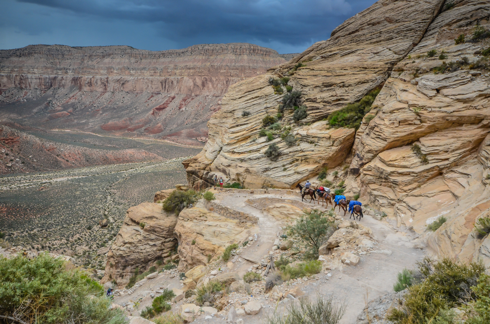 This Ancient Arizona Village Has Emerald-Green Waterfalls, Grand Canyon ...