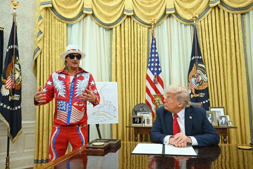 Kid Rock Appears With Donald Trump In Oval Office As POTUS Signs ...